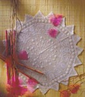 Ravelry: Doily with Points pattern by Les Editions de Saxe