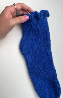 Ravelry: Ultra Easy Ruffle Socks pattern by Easy as knit