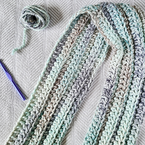 Ravelry: Easy HDC Infinity Scarf pattern by Krista Cagle