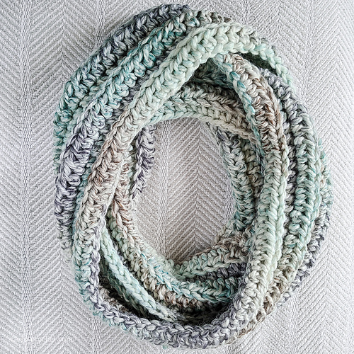 Ravelry: Easy HDC Infinity Scarf pattern by Krista Cagle