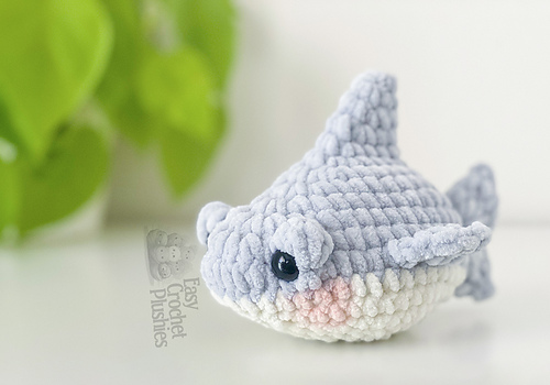 Ravelry: Mini Shark pattern by Carol C.