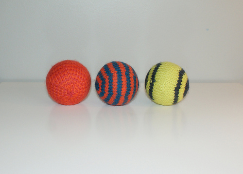 Ravelry: Striped Wool Felt Ball (2" and 3" diameter) pattern by Erin Black