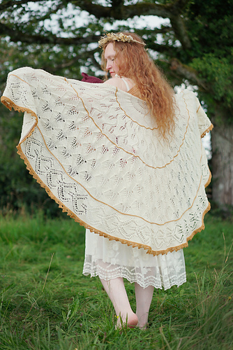 Ravelry: Beltane pattern by Louise Dietz