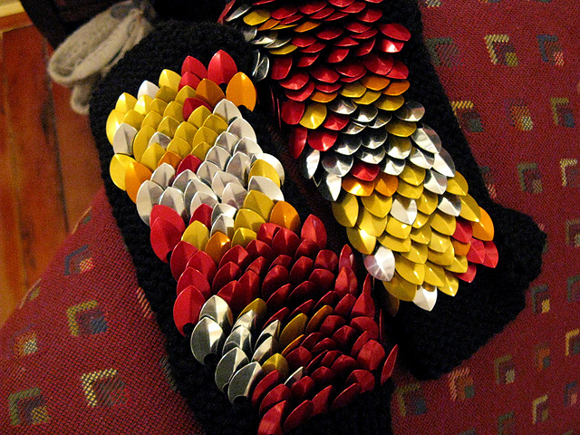 Ravelry: echo4earth's Scale Maille Gauntlets