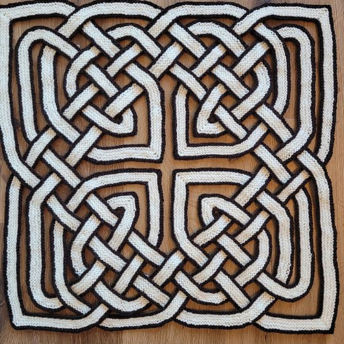 Ravelry: Haft Knot pattern by Elyse Yeager