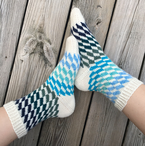 Ravelry: Retrospect pattern by Evelina Roos