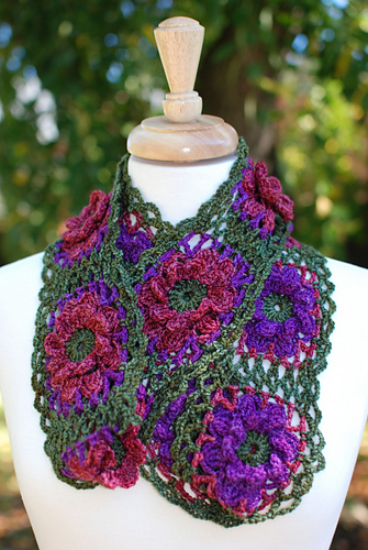 Ravelry: Fall Flowers Cowl pattern by Edie Eckman
