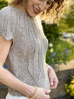 Ravelry: Fantail pattern by Wool & Pine