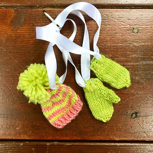 Ravelry: Tiny Mitten pattern by Erica Lehner