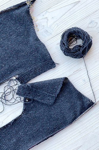 Ravelry: KBG 28 ARCHITECT sweater pattern by einrúm