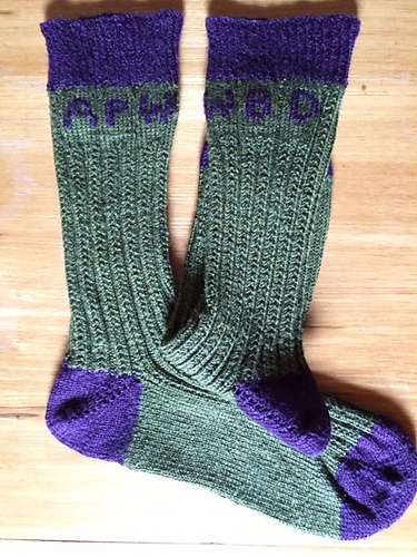 Ravelry: Dumbledore's Warm Socks pattern by Josie Mercier
