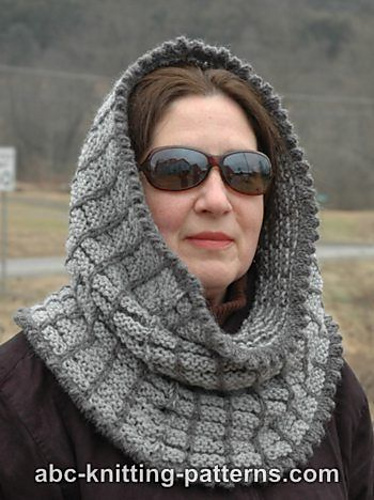 Ravelry: Two-Tone Snood pattern by Elaine Phillips
