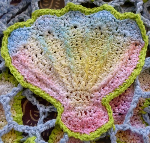 Ravelry: Seaside appliques pattern by Lesley de Bruijn
