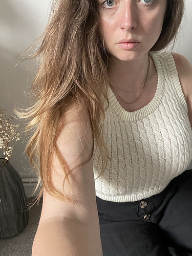 Ravelry: 06 Cable Cut Out pattern by Eleanor Alice