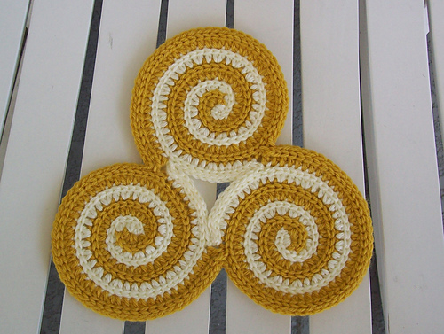 Ravelry: Triskele - The Triple Spiral pattern by Jessica Prescott