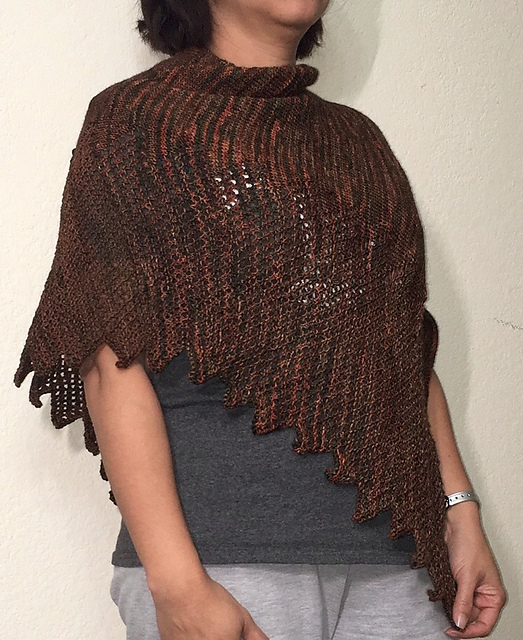 Ravelry: elei's Lattice Lace Poncho