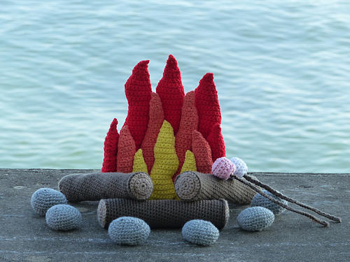 Ravelry: Campfire pattern by Eleonora Tully