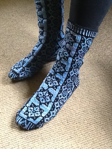 Ravelry: Figure/Ground Socks pattern by Ellen Wixted