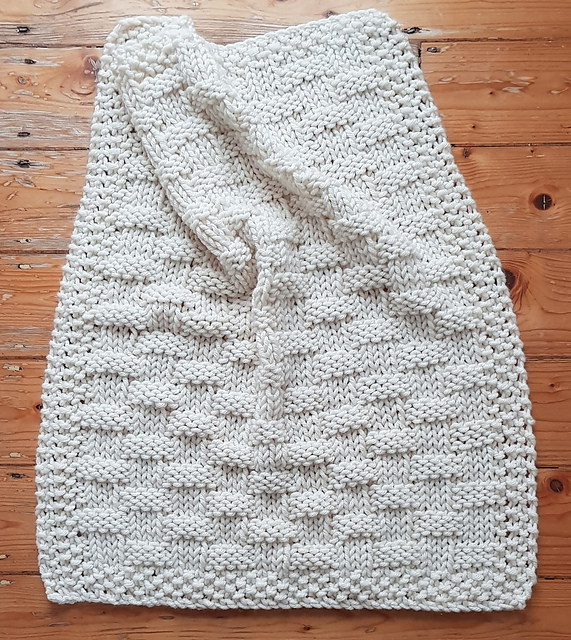 Ravelry: Chunky Basket Stitch Baby Blanket pattern by Ellie Woods