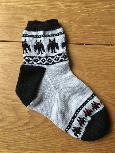 Ravelry: Mothman Socks pattern by Emma Manos