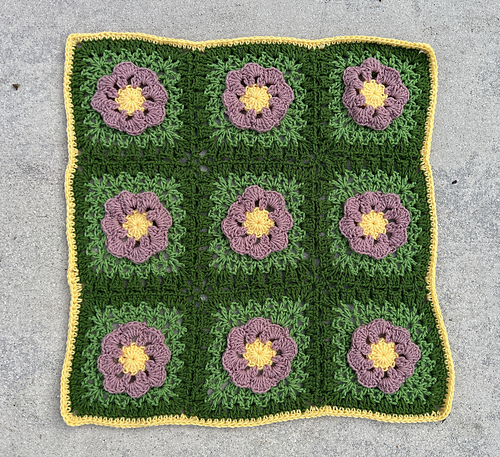 Ravelry: Flower Power Granny Square pattern by Veronika Cromwell