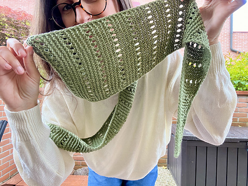 Ravelry: An Italian Summer Scarf pattern by An Italian Knitter