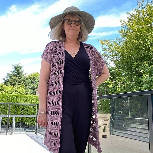 Ravelry: Lilac Lane Cardigan pattern by CraftsEverywhere