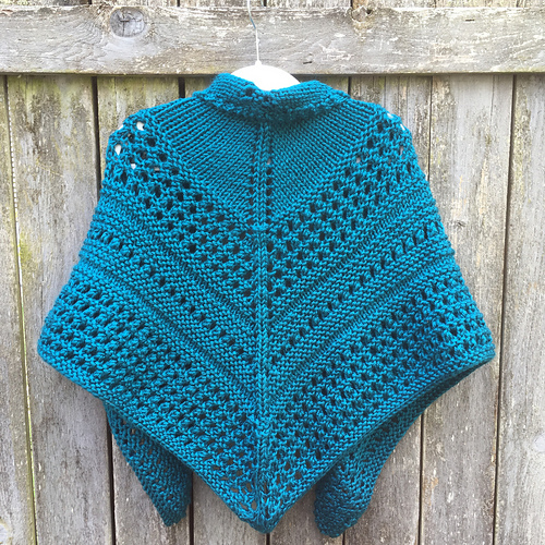 Ravelry: Textured Triangle Shawl pattern by Diane Moyer