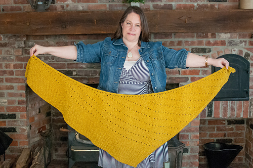 Ravelry: Carna Shawl pattern by Erineen Designs