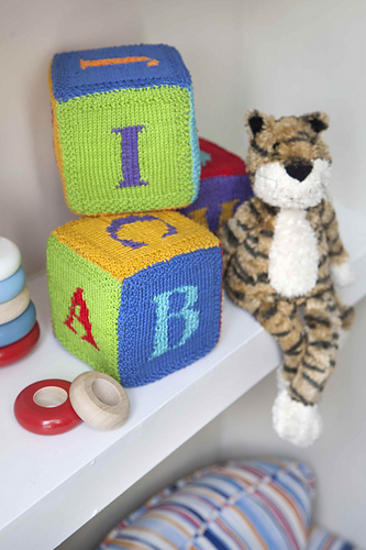 Ravelry: Alphabet Baby Blocks pattern by Erssie