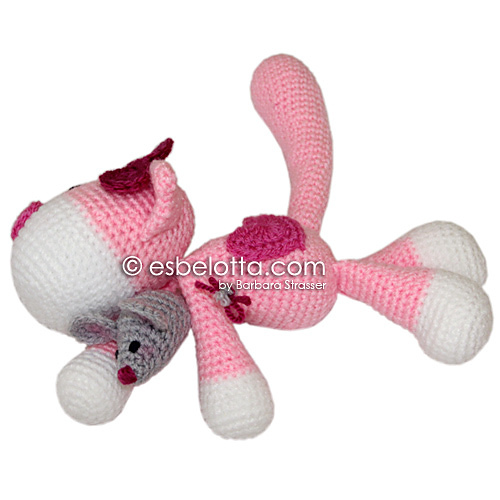 Ravelry: Susi, the Kitty pattern by Barbara Strasser