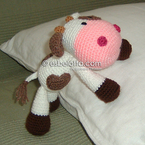 Ravelry: Moonique, the Cuddly Cow pattern by Barbara Strasser