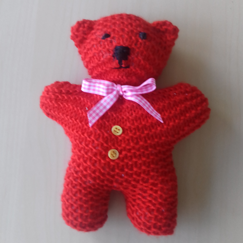 Ravelry: Little Red Teddy Bear pattern by Esther Kate