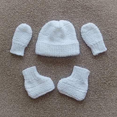 Ravelry: White Set pattern by Esther Kate