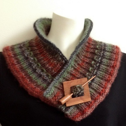 Ravelry: Rachel's Slow Curve Collar pattern by Donna Pelzar