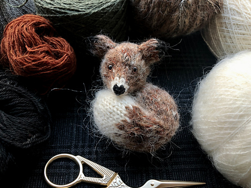 Ravelry: Cozy Little Fox pattern by Sydney Leck