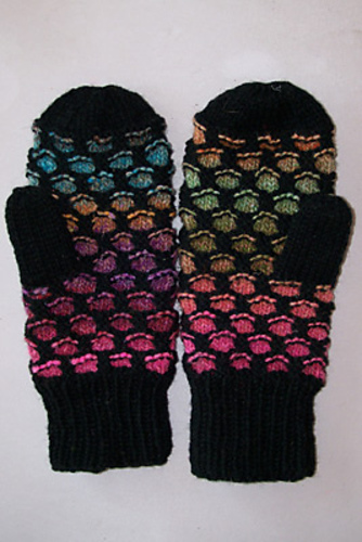 Ravelry: Newfoundland Mitts pattern by Gillian S. Hess
