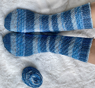 Ravelry: Static Socks pattern by Amanda Saladin