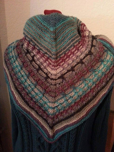 Ravelry: Mika pattern by Rita Maassen