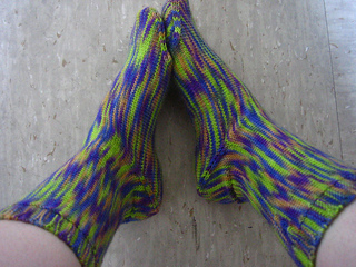 Ravelry: fbz's obnoxious sea cucumber socks