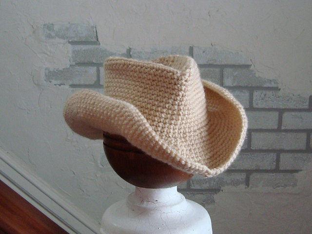 Ravelry: 0-6 Month Cowboy Hat pattern by Janel Feathers