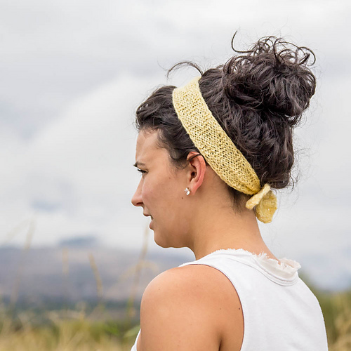 Ravelry: Chevron Tie Headband pattern by Jenise Hope