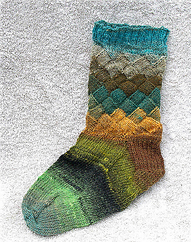 Ravelry: buttercupia: Noro Entrelac Socks pattern by Jamie Fritz