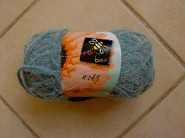 Ravelry: Spotlight Yarn Bee #043