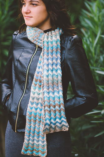 Ravelry: Cannon Beach Convertible Scarf pattern by Sarah Lora