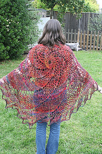 Ravelry: Super-Spiral Shawl pattern by Meg Swansen
