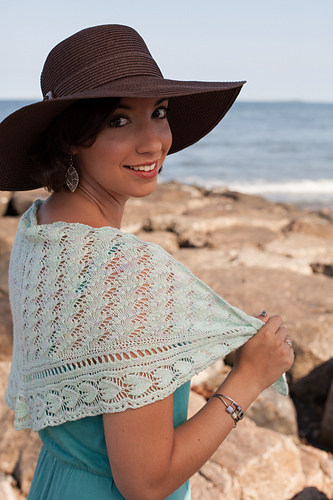 Ravelry: Flyleaf Shawlette pattern by Michelle Miller