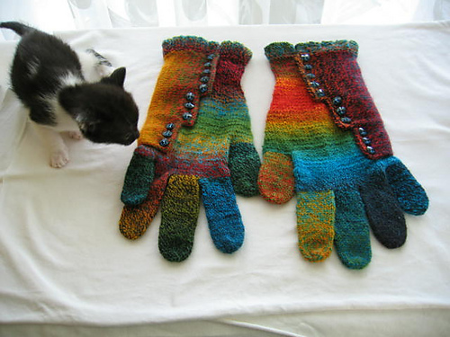 Ravelry: Cubist Gloves pattern by Dagmar Mora