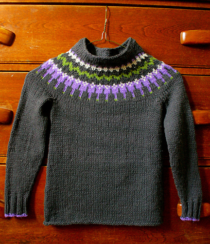 Ravelry: Icelandic Yoke Sweater pattern by Elizabeth Zimmermann