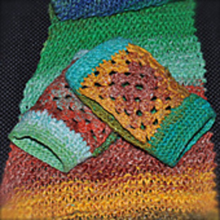 Ravelry: finfrost's Granny square mitts